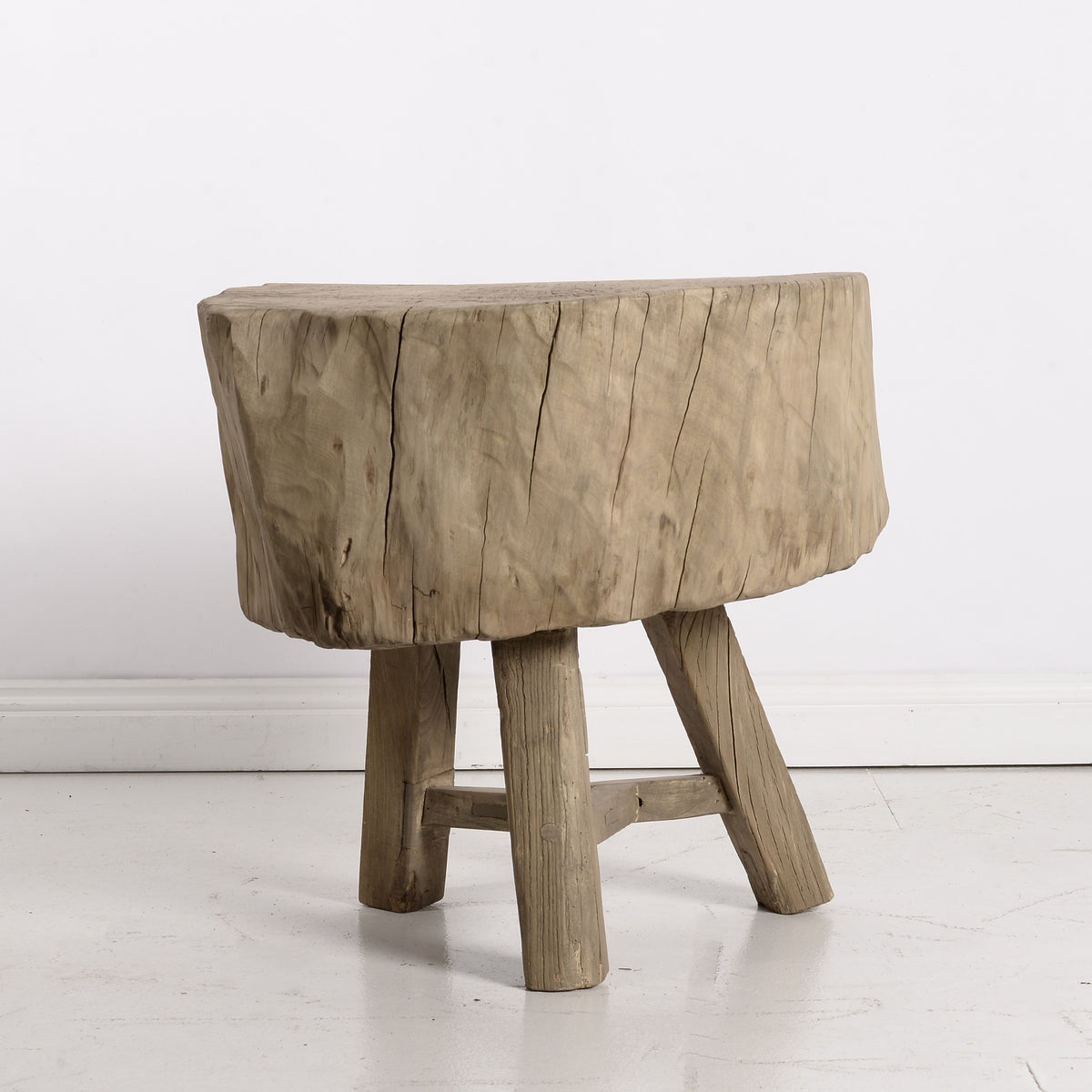 Chunky Stool – Spaces2538